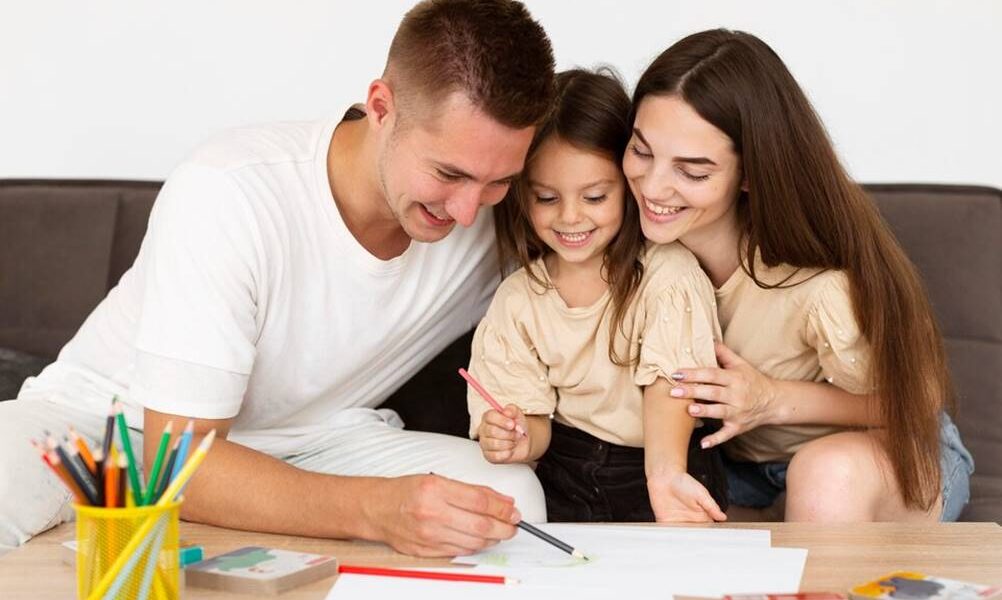 Como os Pais podem ajudar os filhos na Escola! - Crianças ABC Como os Pais podem ajudar os filhos na Escola! - Crianças ABC